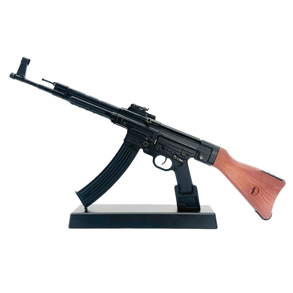 STG 44 GoatGuns Model | 1:3 Scale Display – GoatGun Models